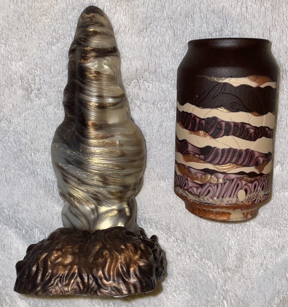 Review: Uncover Creations Werewolf II Knot Dildo | Fantastic Frost